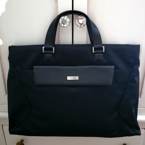 Tumi | Bags | Tumi Laptop Case Euc | Poshmark